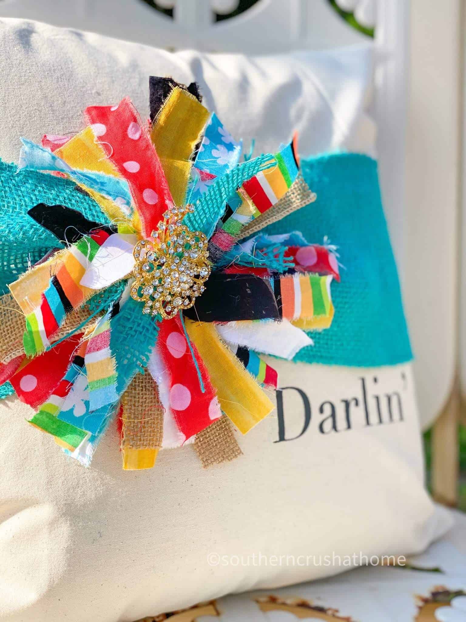 How to Make an Easy Bow (using Mesh Ribbon) - Southern Crush at Home