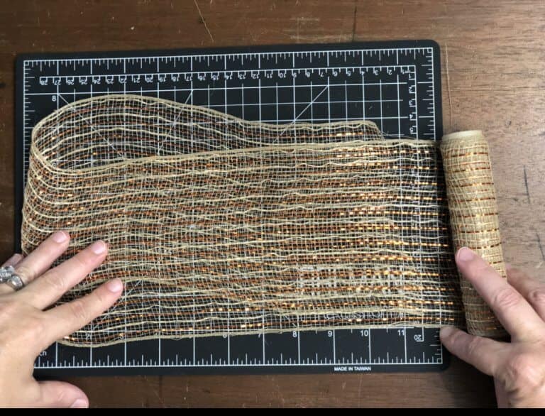 How to Make an Easy Mesh Bow (for a Wreath) - Southern Crush at Home