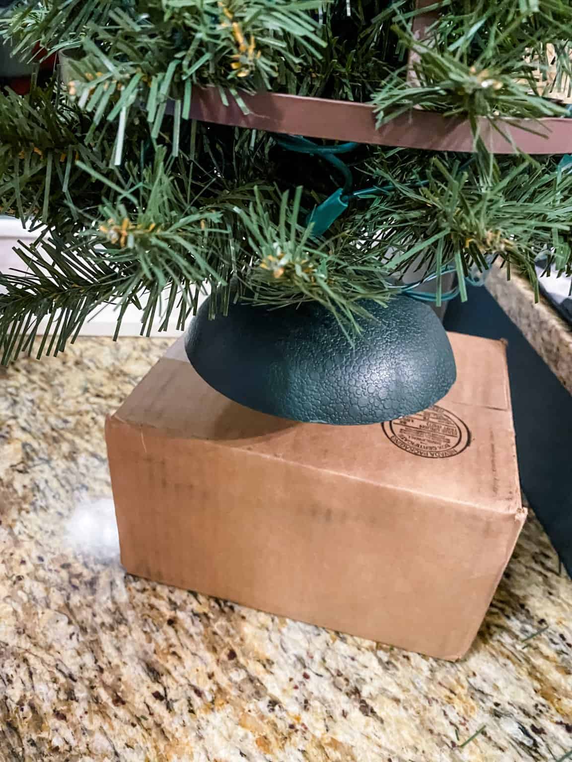 How to Make a Vintage Santa Mug Christmas Tree - Southern Crush at Home