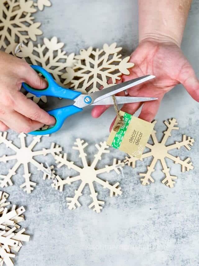 How to Make an Easy DIY Christmas Garland with Dollar Tree Snowflakes