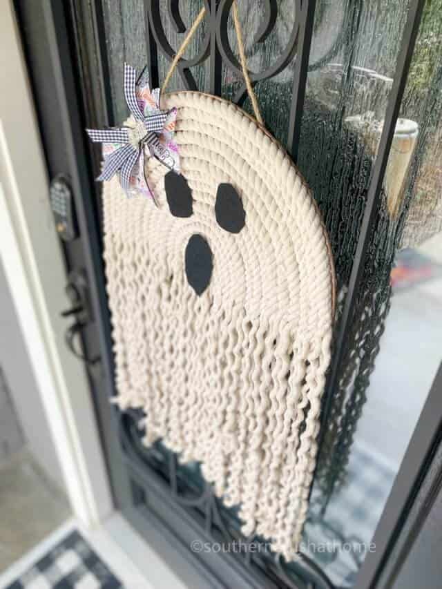 Easy Macrame Wall Hanging Ghost - Southern Crush at Home