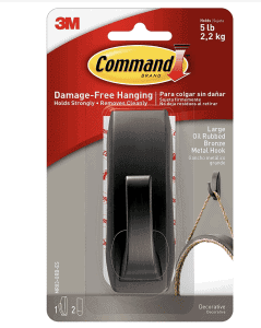 How to Hang a Wreath on Your Front Door (without making holes)