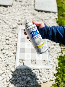 How to Make an Outdoor Garden Pathway Using Walkway Pavers