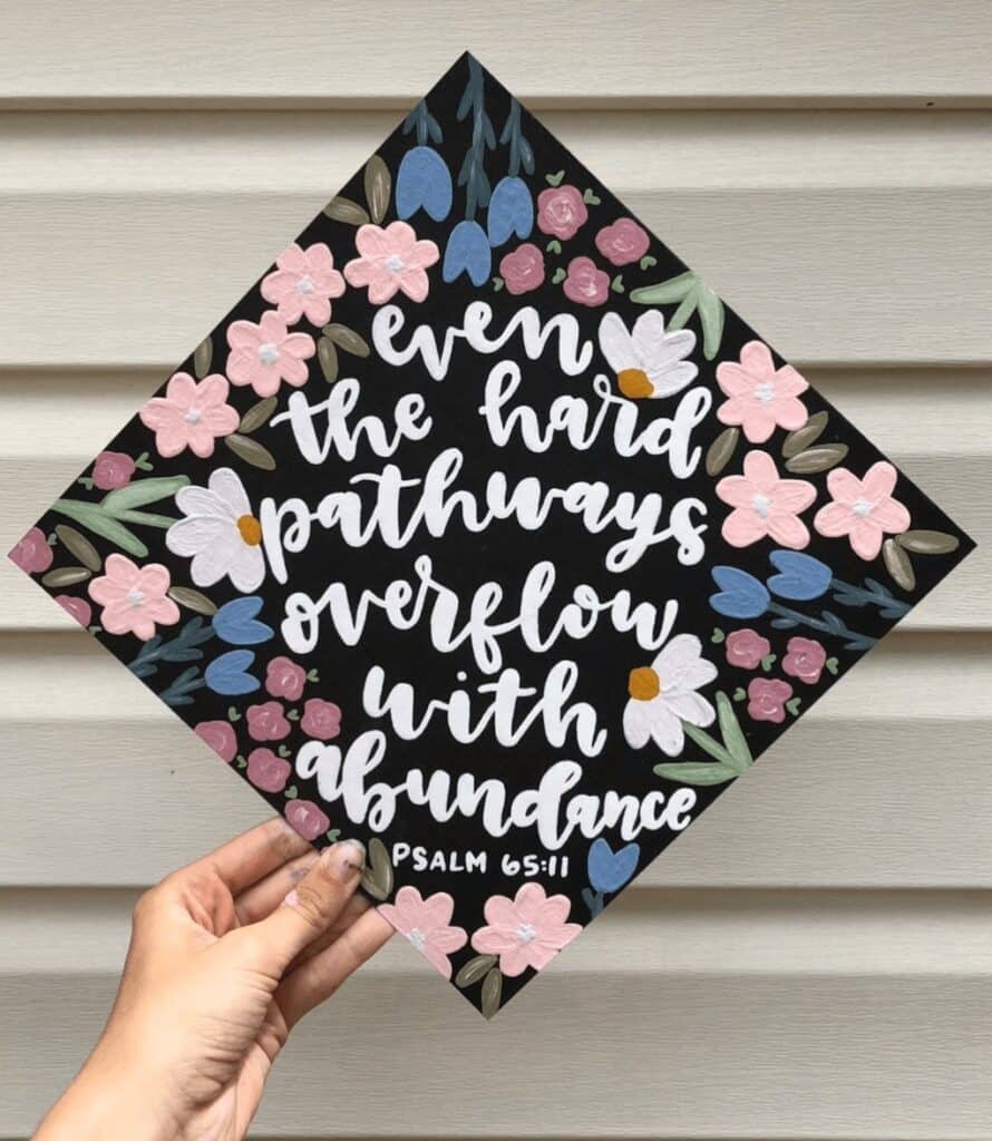 21 Easy and Fun Graduation Cap Ideas to Stand Out