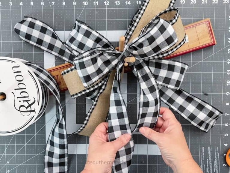 How to Make a Bow the Easy Way: EZ Bow Maker Tutorial - Southern Crush ...