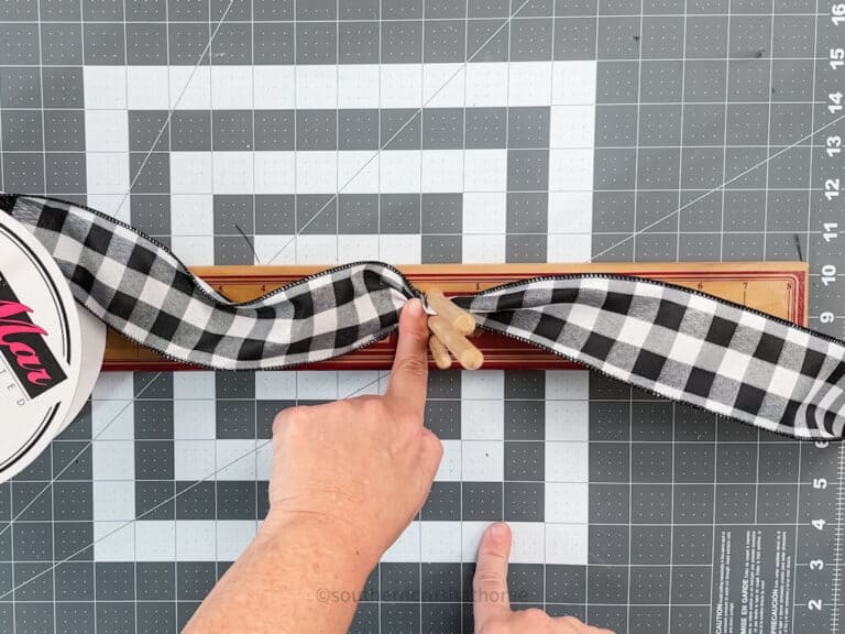 How to Make a Bow the Easy Way: EZ Bow Maker Tutorial - Southern Crush ...