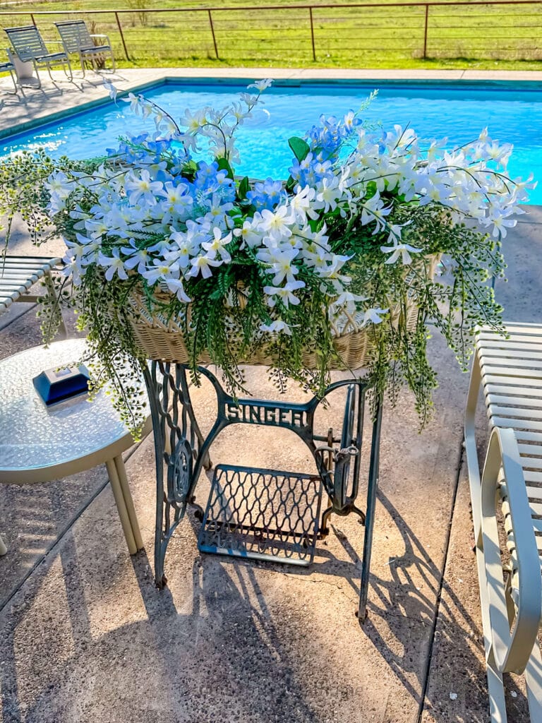 Repurposed Vintage Singer Sewing Machine Ideas - Southern Crush at Home