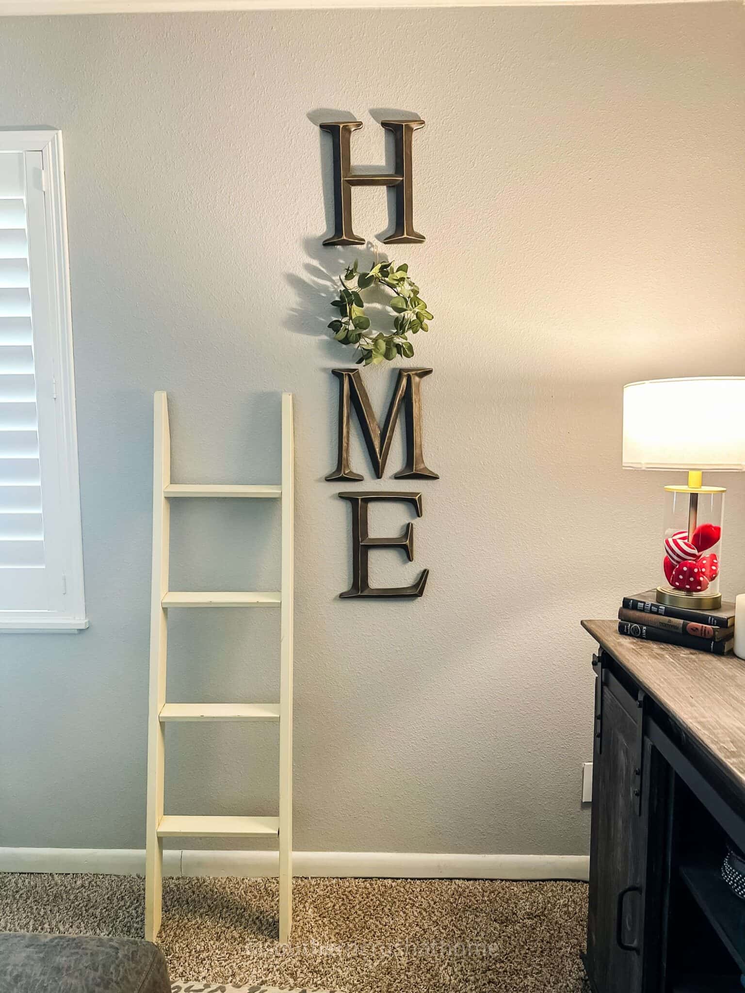 Cozy Blanket Ladder DIY: Modern Farmhouse Decor - Southern Crush at Home