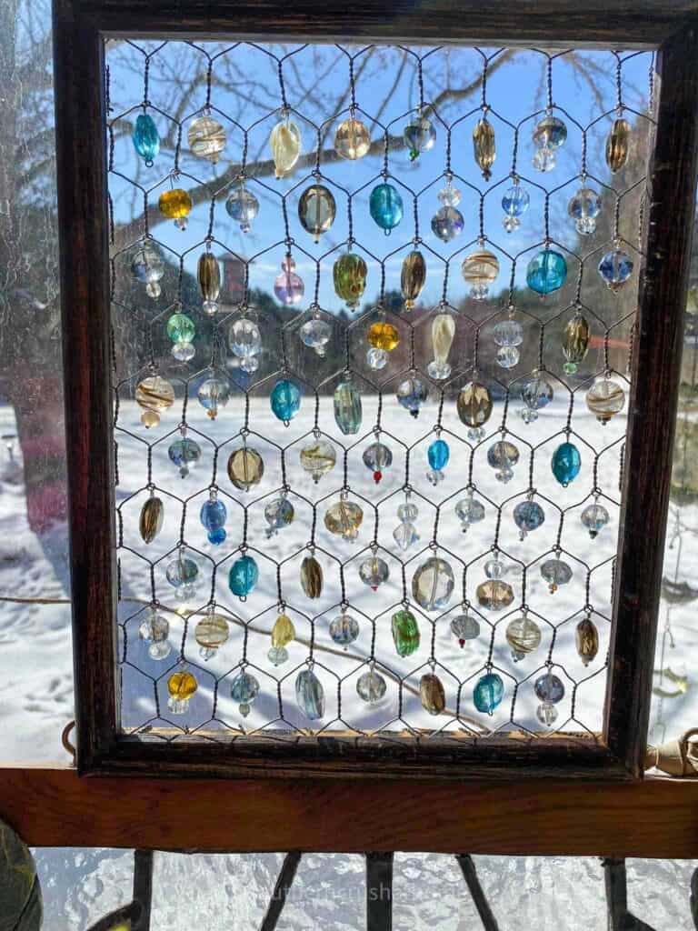 How to Make a Chicken Wire Sun Catcher + 33 Sun Catcher Ideas