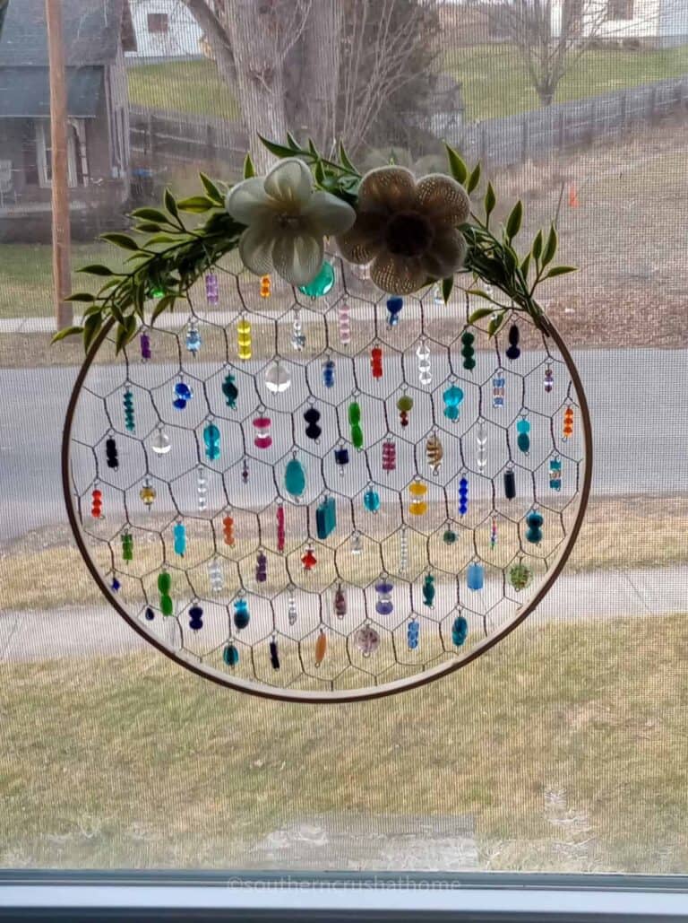 How to Make a Chicken Wire Sun Catcher + 33 Sun Catcher Ideas