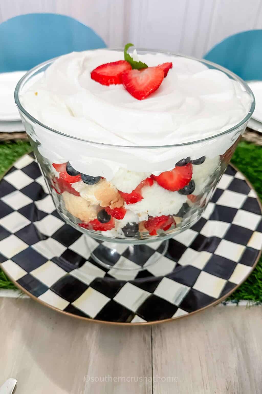 Easy Summer Blueberry Strawberry Trifle with Angel Food Cake - Southern ...