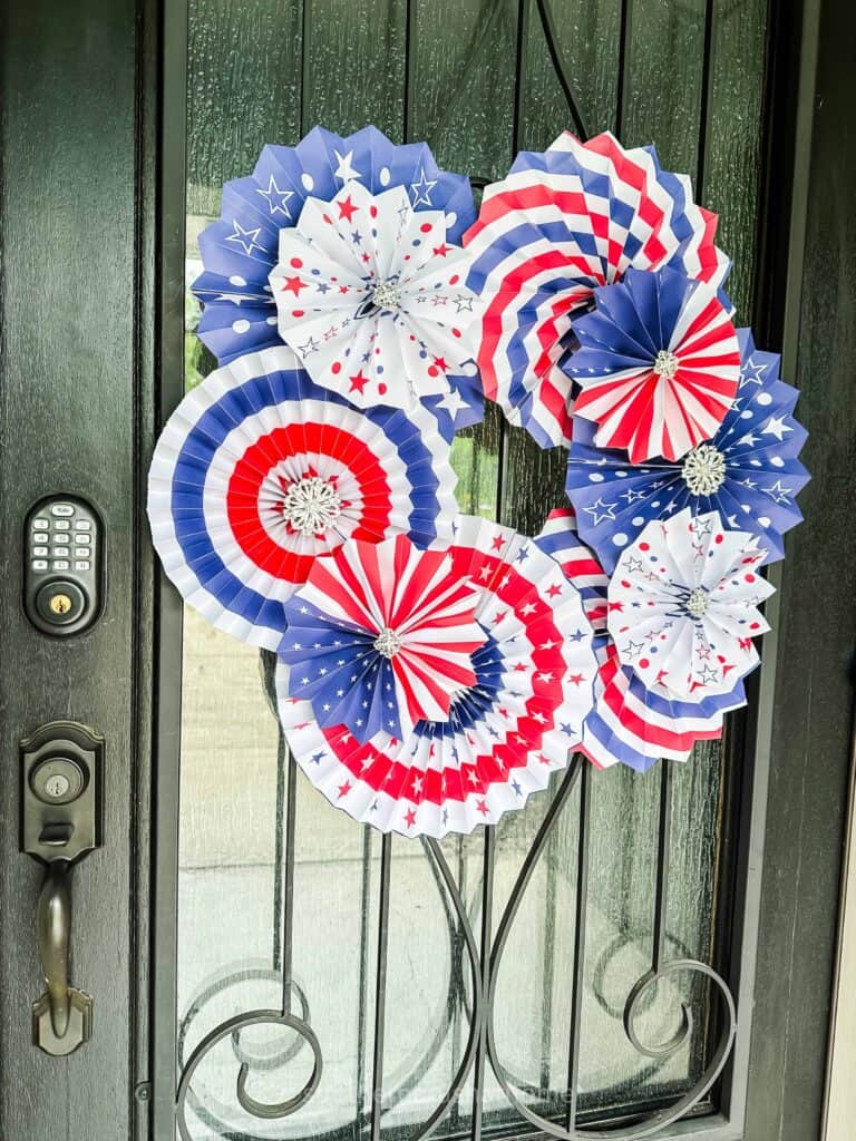How to Make a Stunning Red, White, and Blue Paper Fan Wreath - Southern ...