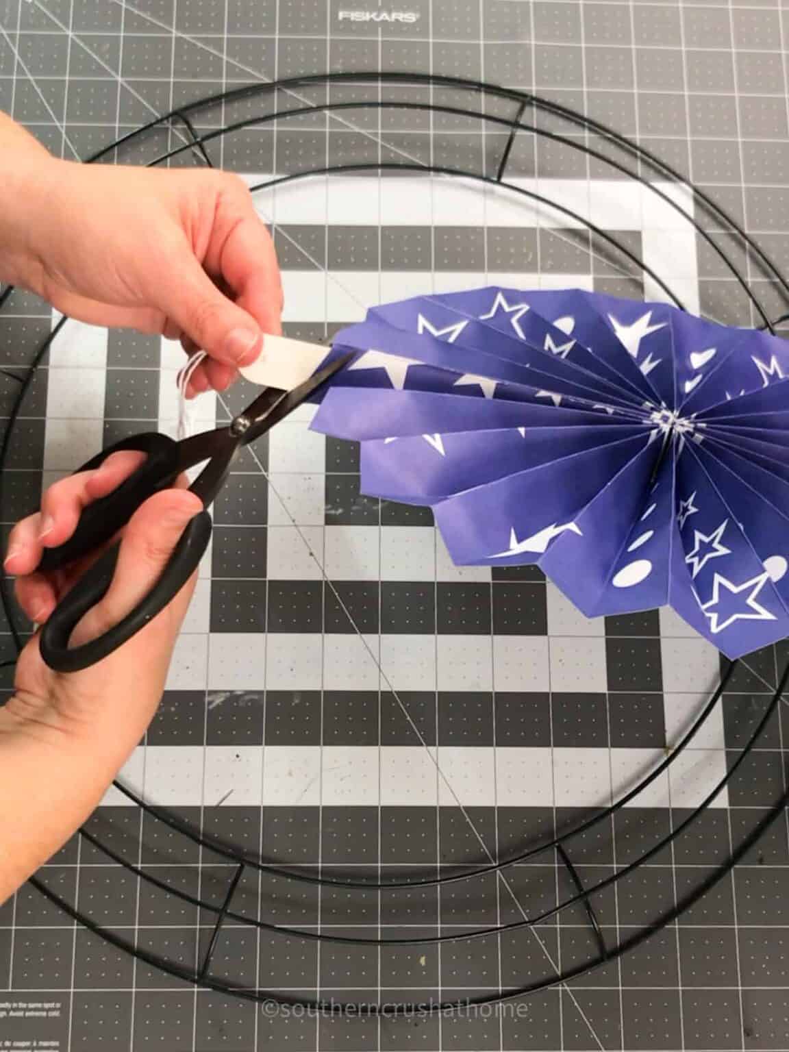 How to Make a Stunning Red, White, and Blue Paper Fan Wreath - Southern ...
