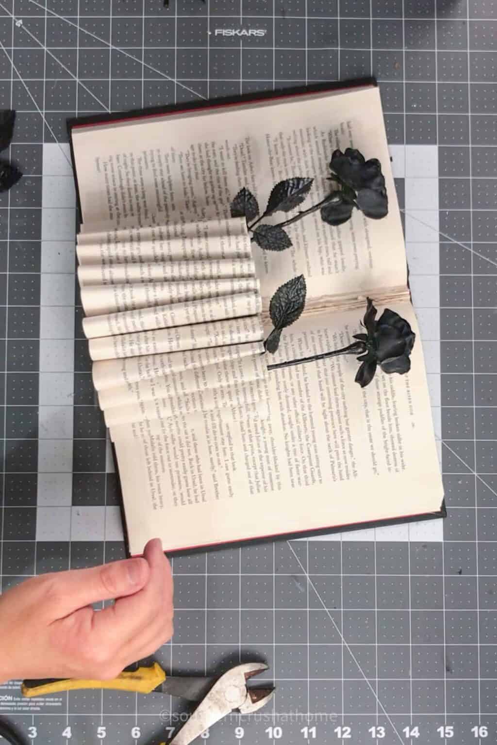 Easy Book Art: How to Make a Folded Book Page Flower Vase - Southern ...
