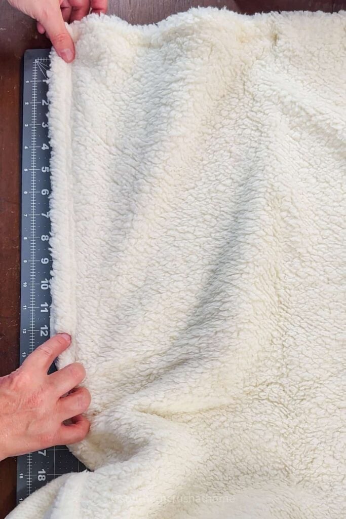 DIY Pottery Barn Gus the Ghost Pillow: A No-Sew Halloween Craft You’ll ...