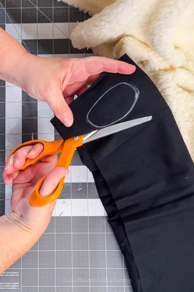 DIY Pottery Barn Gus the Ghost Pillow: A No-Sew Halloween Craft You’ll ...