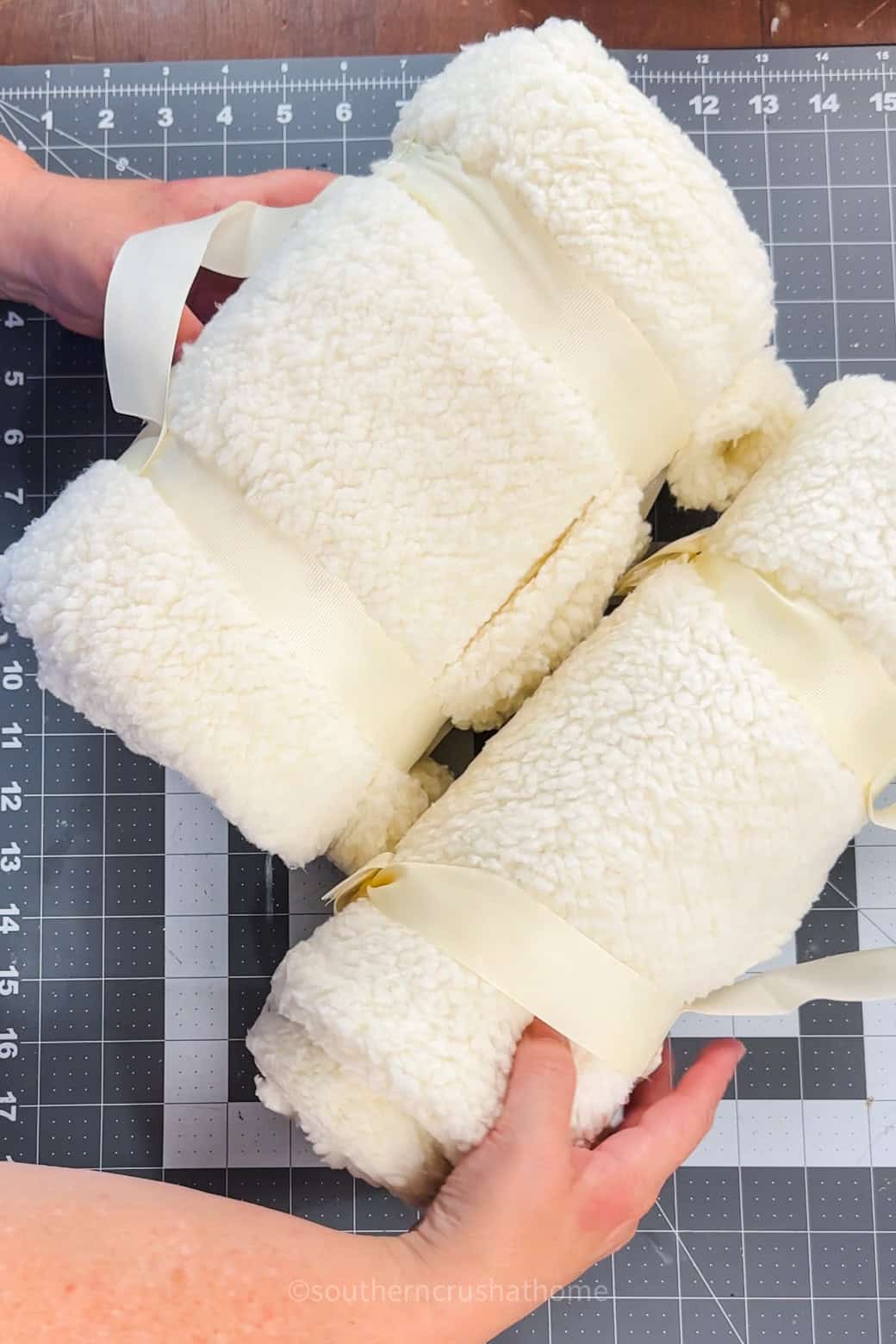 DIY Pottery Barn Gus the Ghost Pillow: A No-Sew Halloween Craft You’ll ...