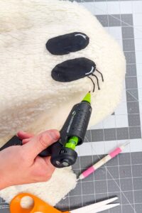 DIY Pottery Barn Gus the Ghost Pillow: A No-Sew Halloween Craft You’ll ...