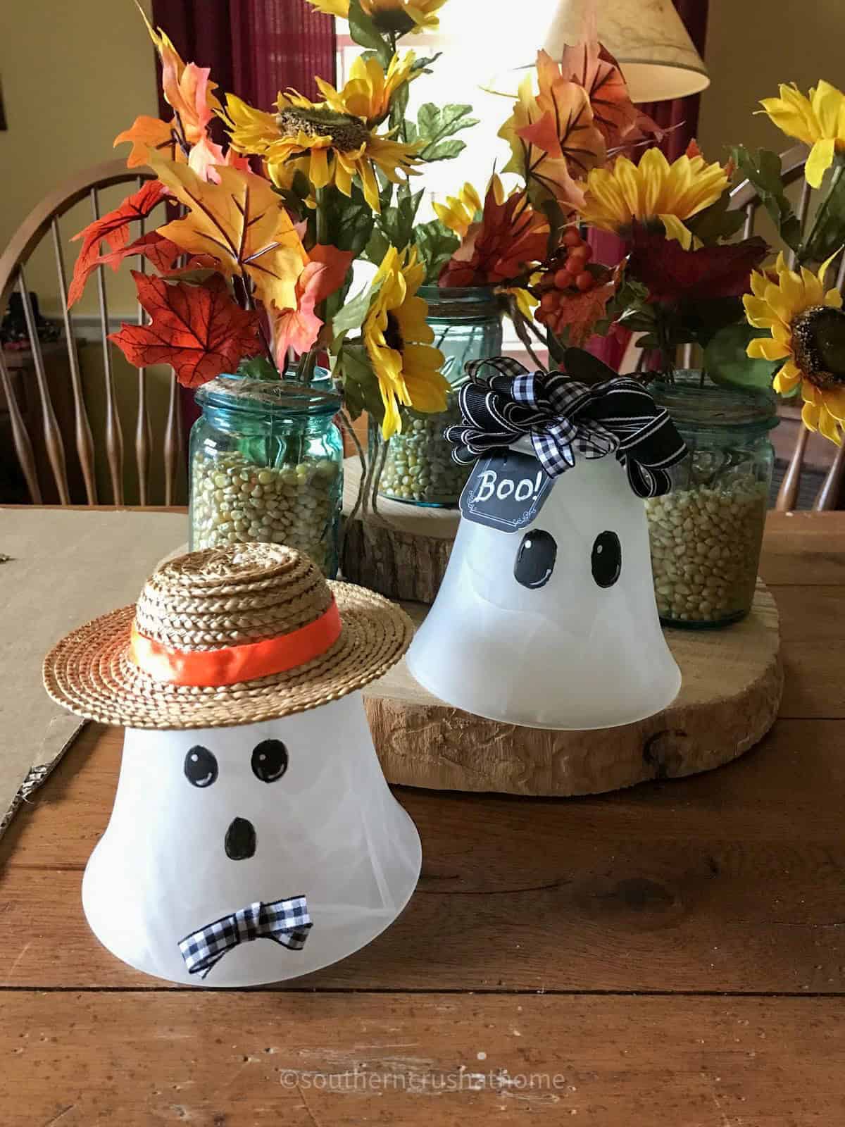 Easy Halloween Ghost Lights Using Pendant Light Shades + 21 Ideas ...