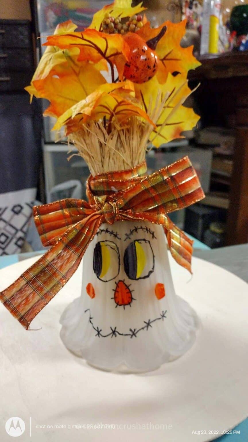 Easy Halloween Ghost Lights Using Pendant Light Shades + 21 Ideas ...