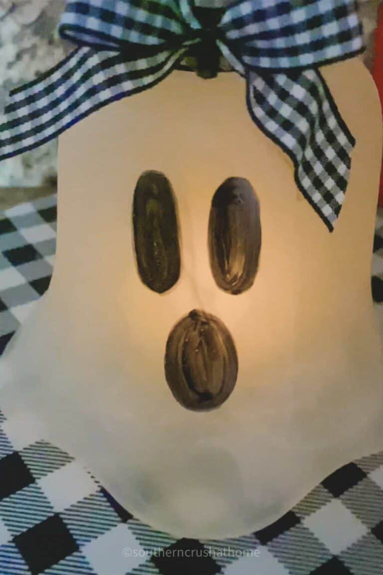 Easy Halloween Ghost Lights Using Pendant Light Shades + 21 Ideas ...