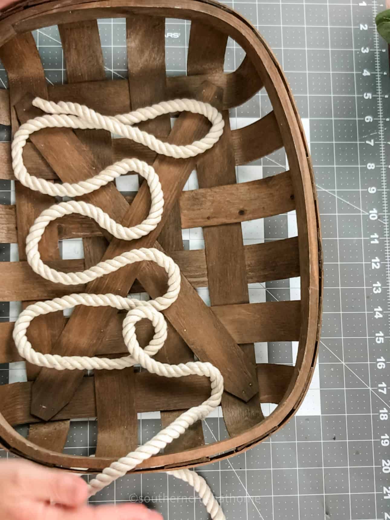 Easy DIY "BOO" Basket with Nautical Rope - Southern Crush at Home