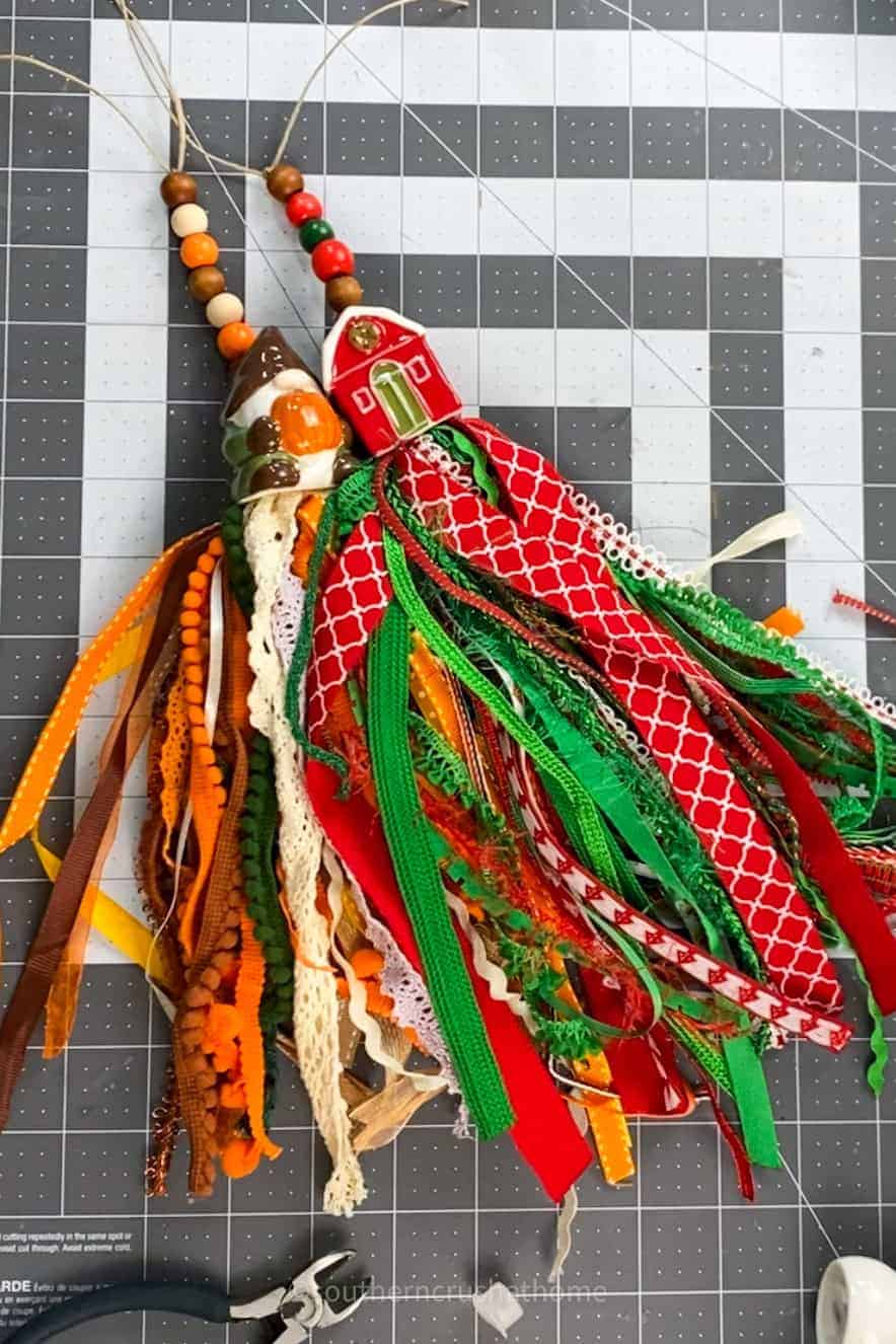 How to Make an Easy Salt Shaker Tassel - Southern Crush at Home