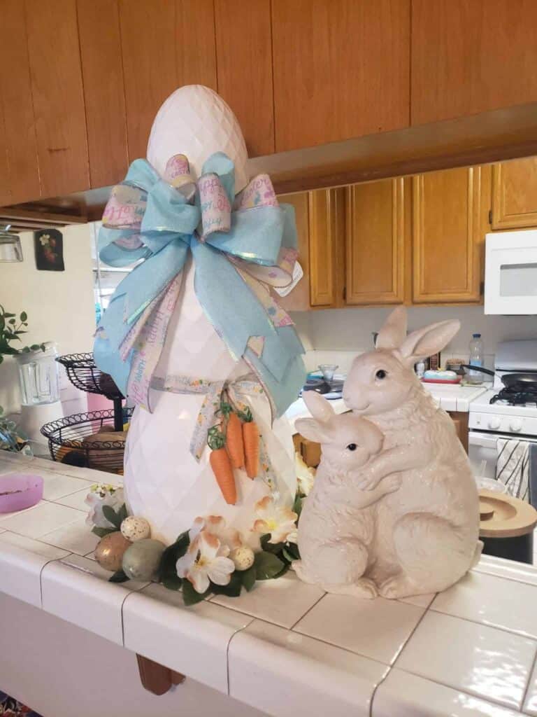 DIY Easter Egg Topiary +15 Ideas for Dollar Tree Stackable Eggs ...