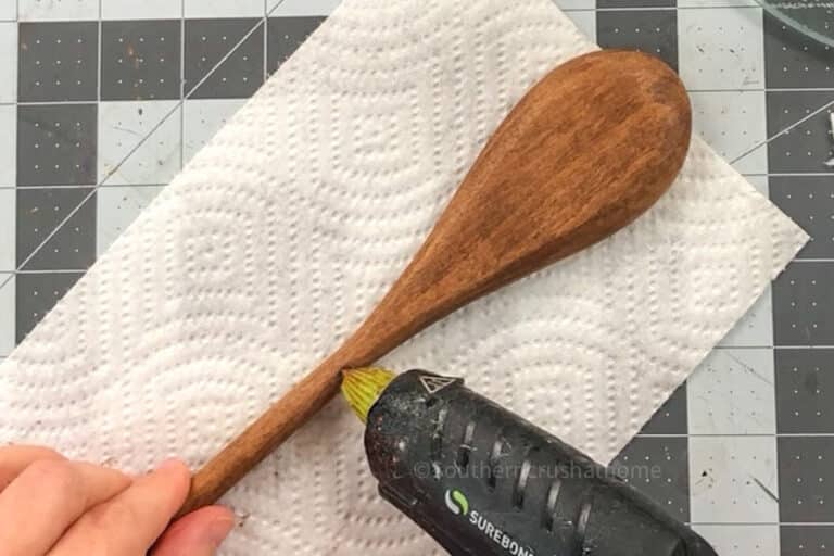 Easy Bee Skep Spoon DIY - Southern Crush at Home